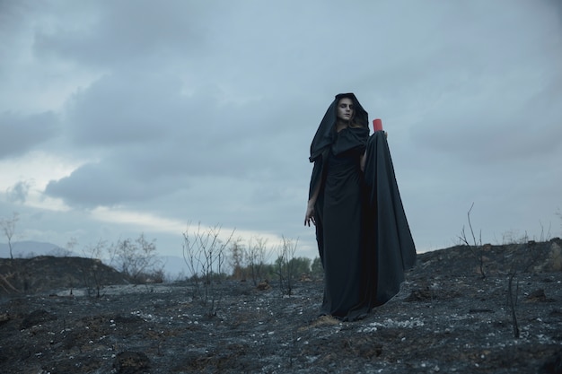 La Verdadera Historia de The Watcher - Descubre los Secretos